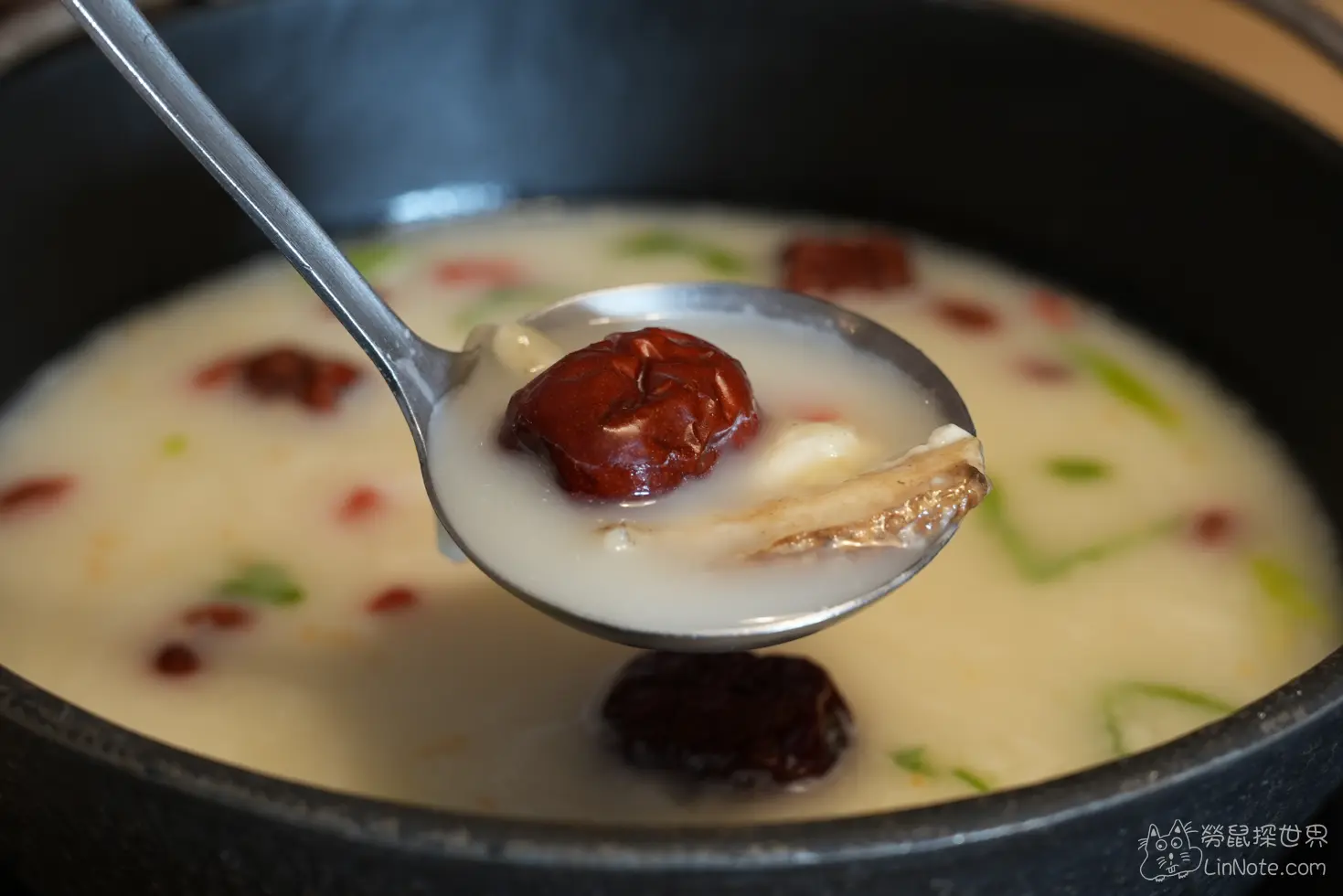 【苗栗頭份】一喜鍋｜超強麻辣鍋，頭份最強CP值肉盤海鮮套餐，還有星巴克咖啡及雪花冰 – 勞鼠探世界