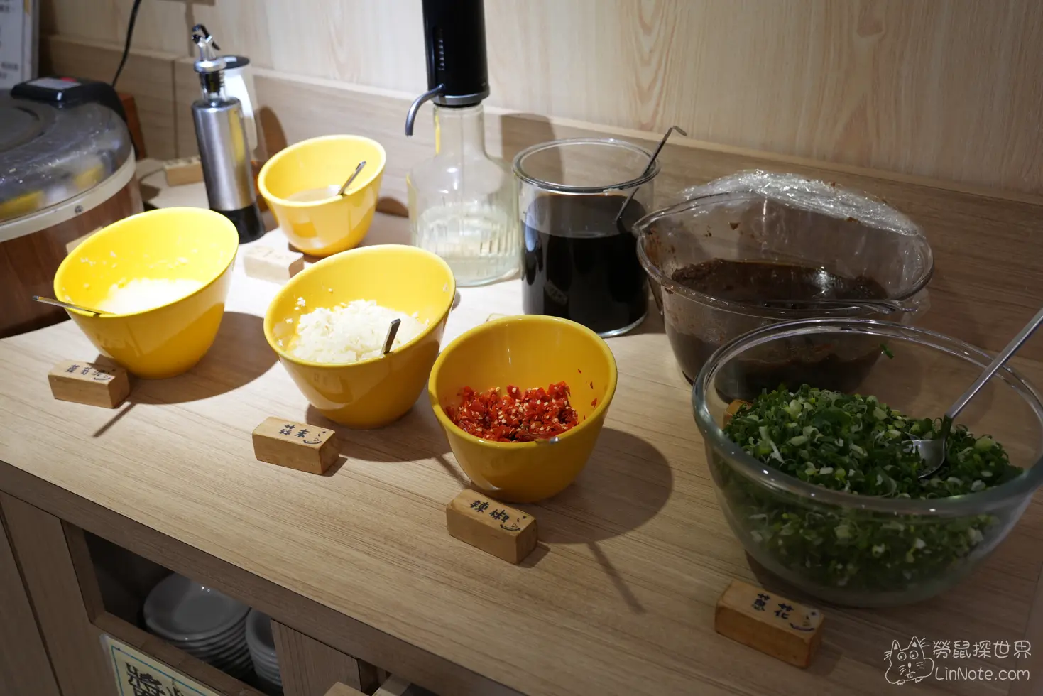 【苗栗頭份】一喜鍋｜超強麻辣鍋，頭份最強CP值肉盤海鮮套餐，還有星巴克咖啡及雪花冰 – 勞鼠探世界