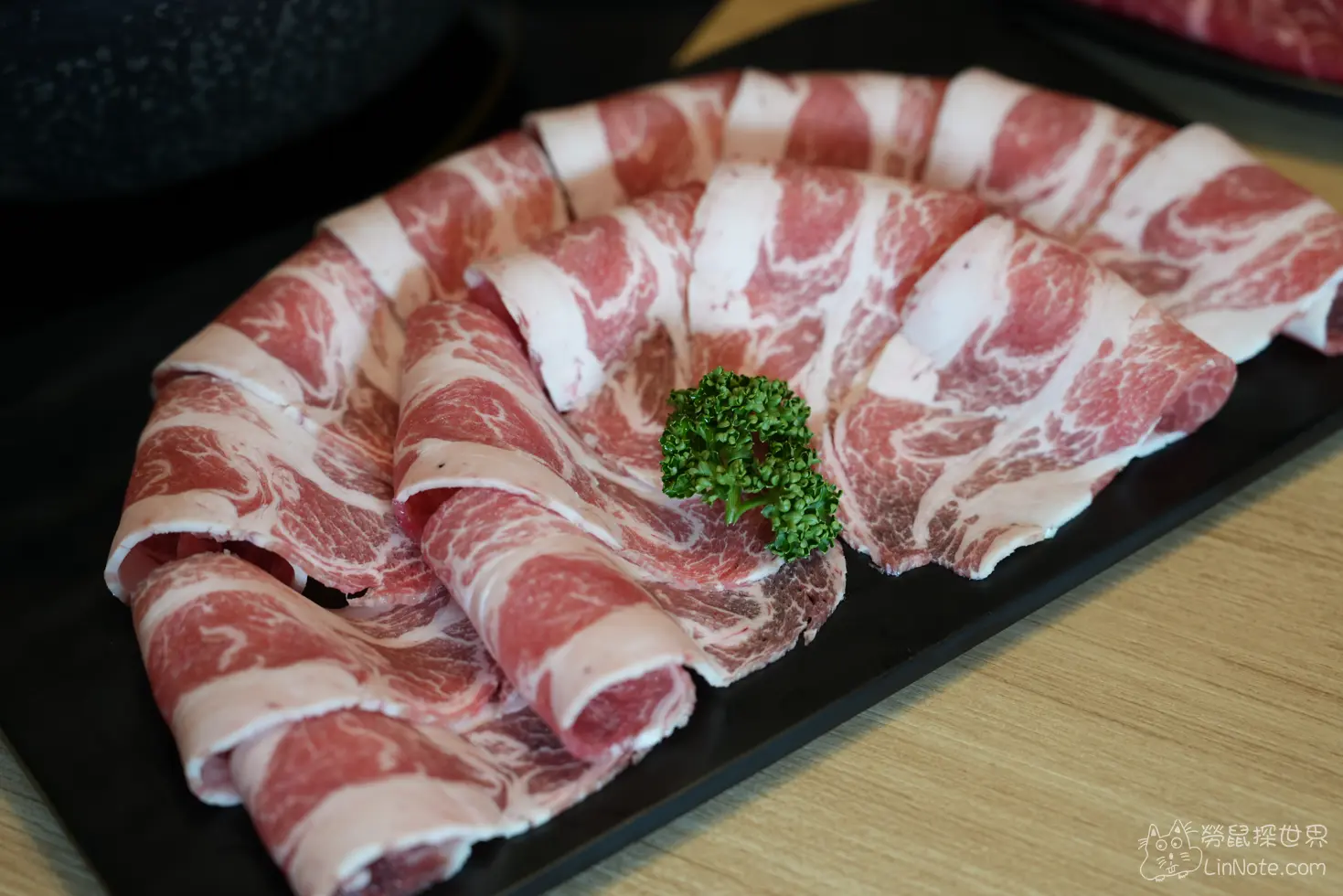 【苗栗頭份】一喜鍋｜超強麻辣鍋，頭份最強CP值肉盤海鮮套餐，還有星巴克咖啡及雪花冰 – 勞鼠探世界