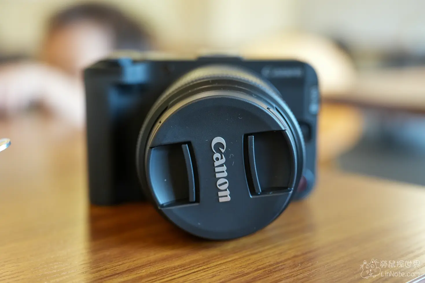 Canon EOS R50 V 開箱與不專業解析：專為內容創作者打造的入門級無反相機 – 勞鼠探世界